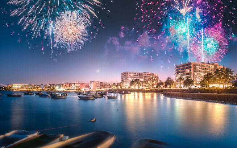 Destination Guides Archives | Travel Reveal