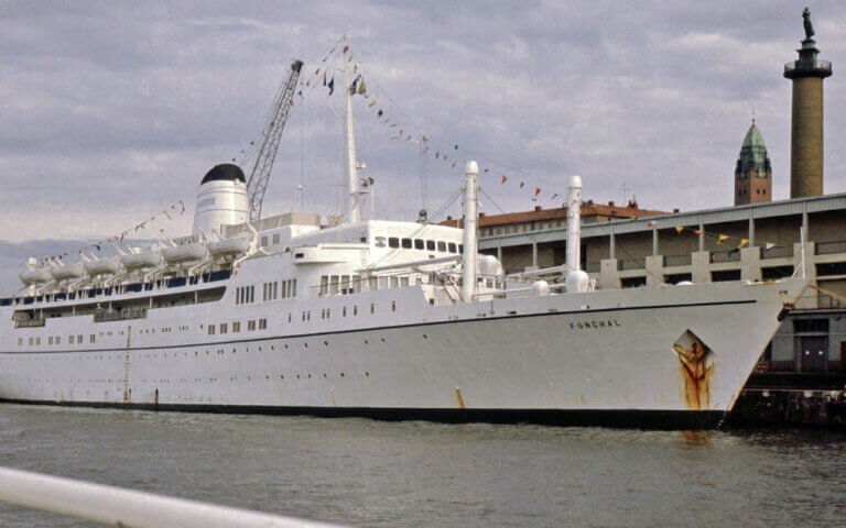 10 Vintage Cruise Ships That Are Still Sailing Today | Travel Reveal